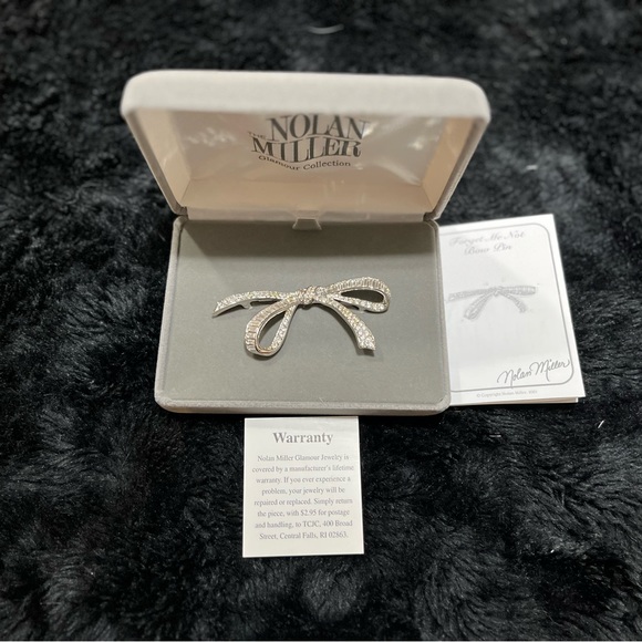 Nolan Miller | Jewelry | Nolan Miller Bow Pin Full Warranty | Poshmark